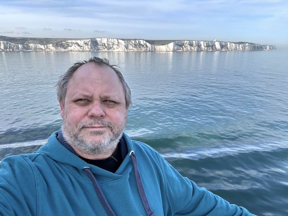 UK Mar 24 Day 1 – Getting there - Chris & Sandy Morgan